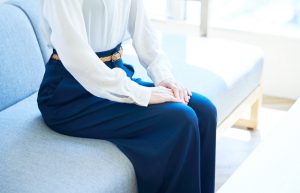 女性らしいかわいい仕草や振る舞い28個！手の所作は？ - Trairy Media