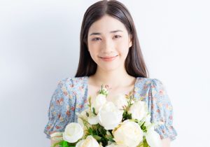 愛されてる女性の雰囲気や特徴13個！女は愛されて綺麗になる？ - Trairy Media